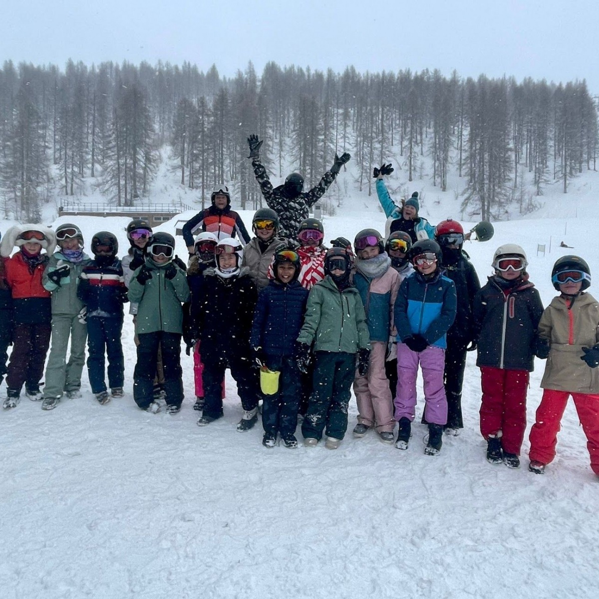 Rupert House School - Rupert House hits the slopes